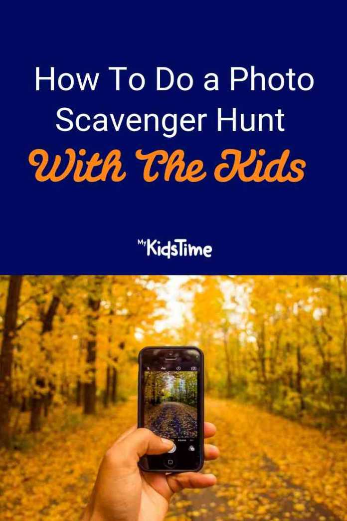 How to Do a Photo Scavenger Hunt With The Kids