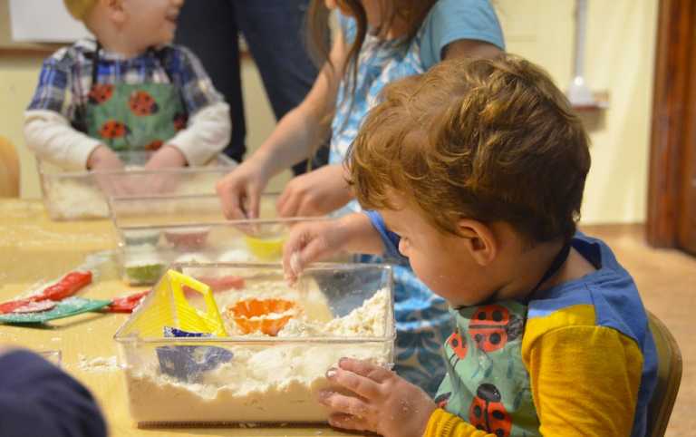 7 Simple Sensory Box Ideas