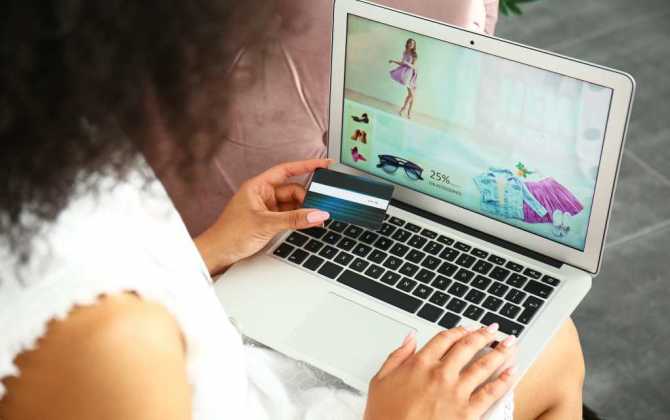 Don't Miss These Internet Safety Tips While Shopping Online