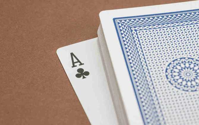 8 Easy Card Tricks for Kids to Delight and Amaze