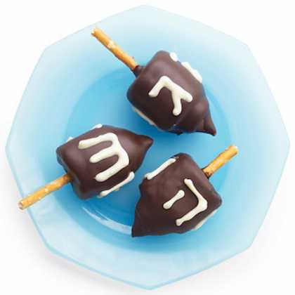 20 Creative Ways to Celebrate Hanukkah for Kids