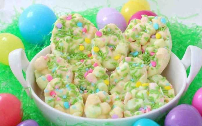 10 Cute & Easy Easter Cookies the Kids (and You) Will Love