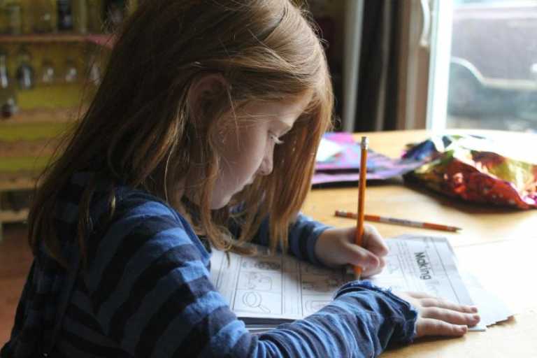 How to Keep Your Kids Focused with a Homework Station