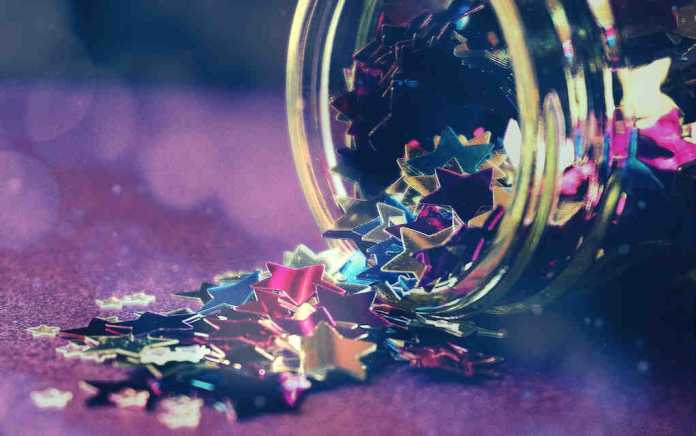 Crafty Kids: 12 MORE Funky Crafts for Kids Aged 8-12 Years