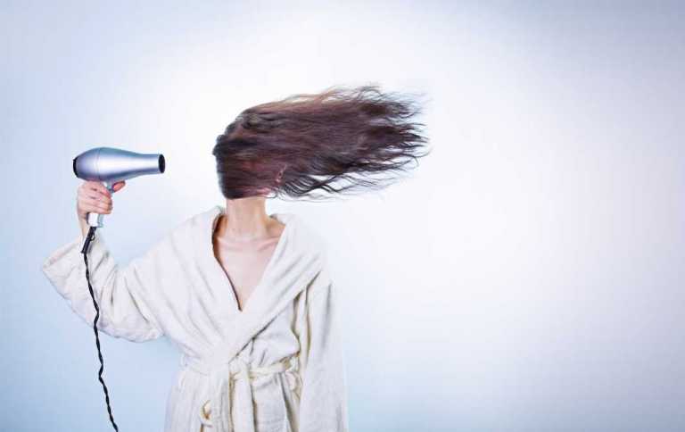 These Two Mums Took Frantic Mornings to a Whole New Level!