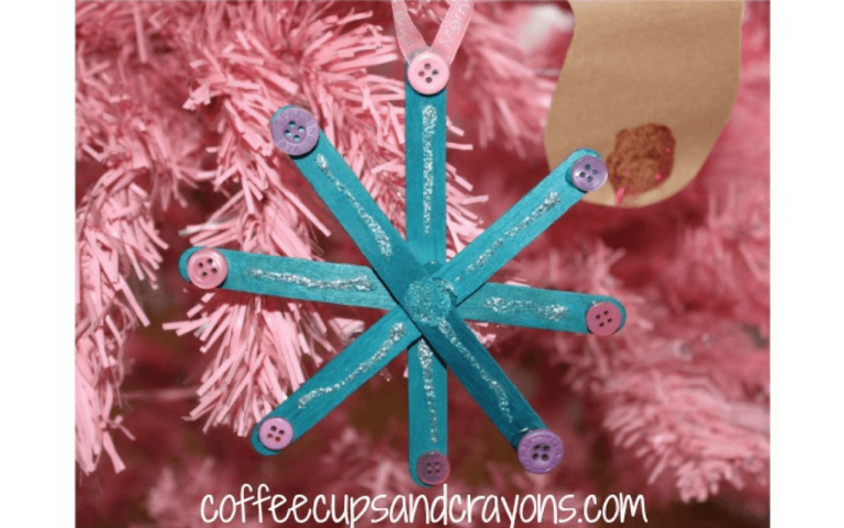 15 Super Easy Preschool Christmas Crafts to Make with Your Child