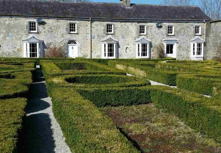 Amazing Mazes in Ireland to Puzzle Your Way in and Out of!