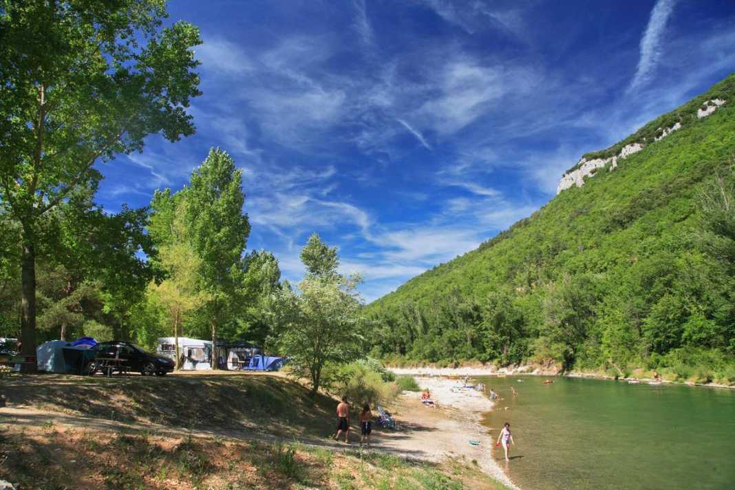 60 Campsites Recommended for Fun Camping in France with the Kids