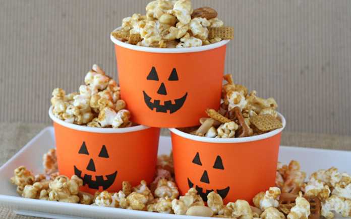 16 Spooky Halloween Party Food Ideas for a Scary Feast