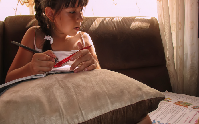 Fun Ways to Introduce French for Kids to Improve Learning