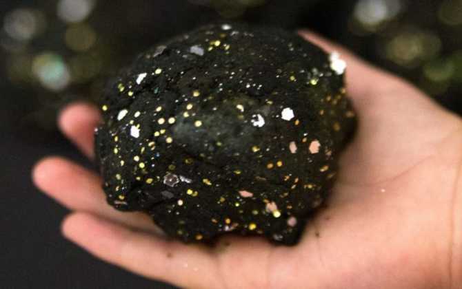 11 Out of this World Moon Craft Ideas for Kids