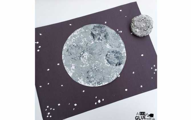 11 Out of this World Moon Craft Ideas for Kids