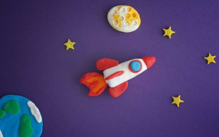 11 Out of this World Moon Craft Ideas for Kids