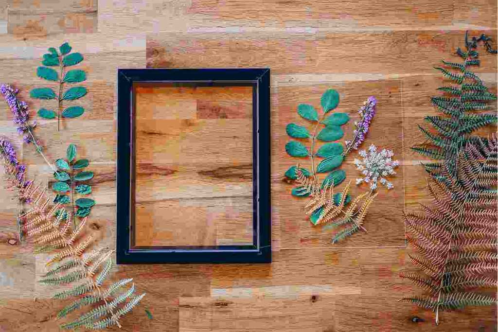 Create Your Own Botanical Artwork With This Easy Nature Craft Project