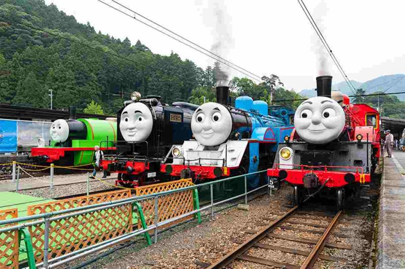 30+ Places to Enjoy a Day Out with Thomas the Tank Engine & Friends