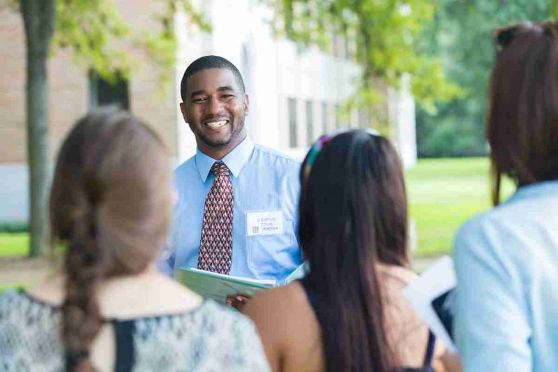 Top Tips for Visiting University Open Days for Your Teen